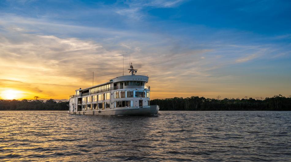 Delfin III | Peru Amazon Ships