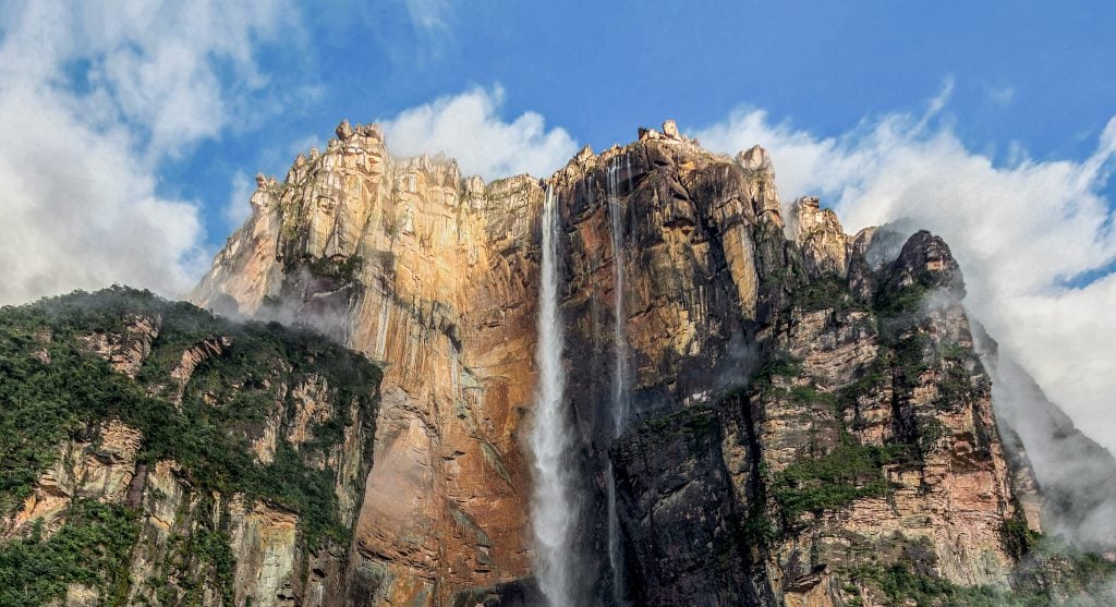 The History of Venezuela | Chimu Adventures