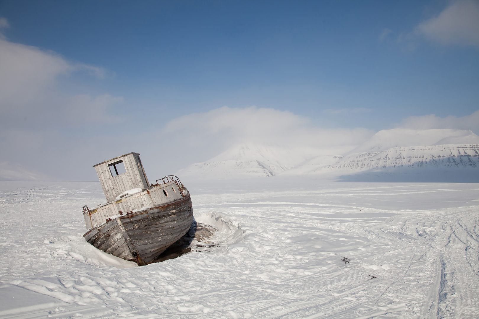 The Best Time to Visit Svalbard | Chimu Adventures